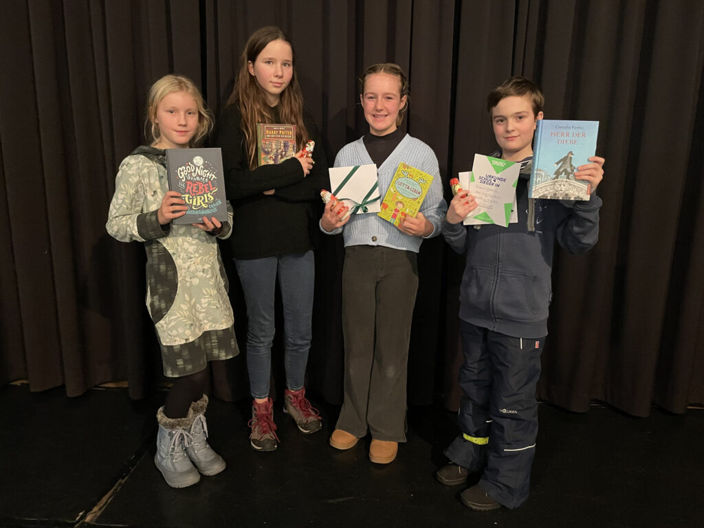 Benjamin gewinnt den Vorlesewettbewerb der 6. Klassen - Helene-Lange ...